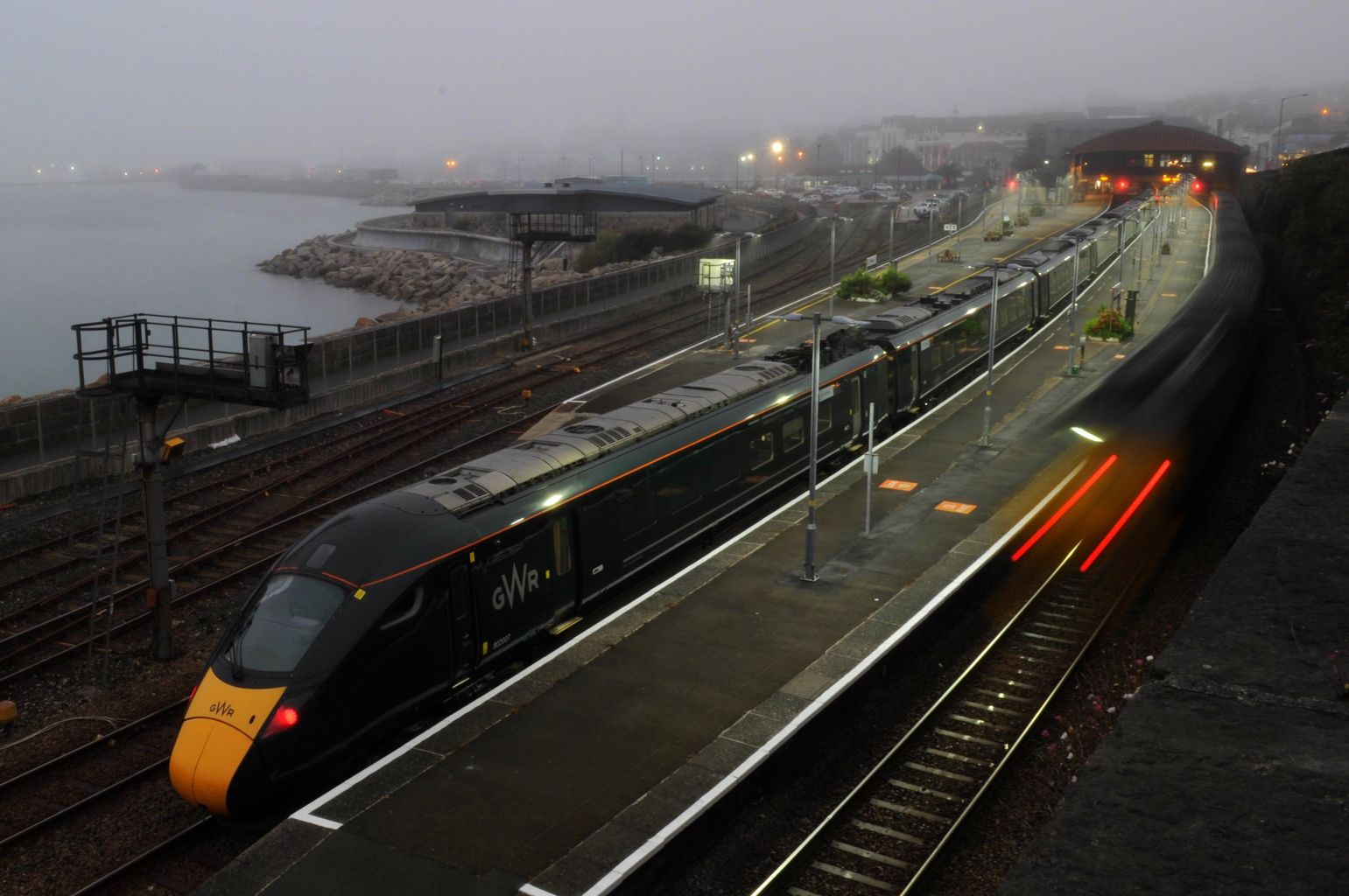 Cornwall rail workers to strike in row over pay